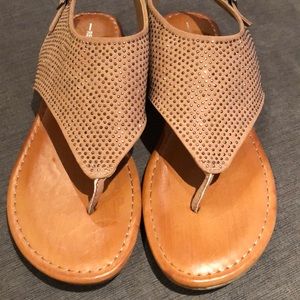 Report | Shoes | Womens Sandals From Stitchfix | Poshmark
